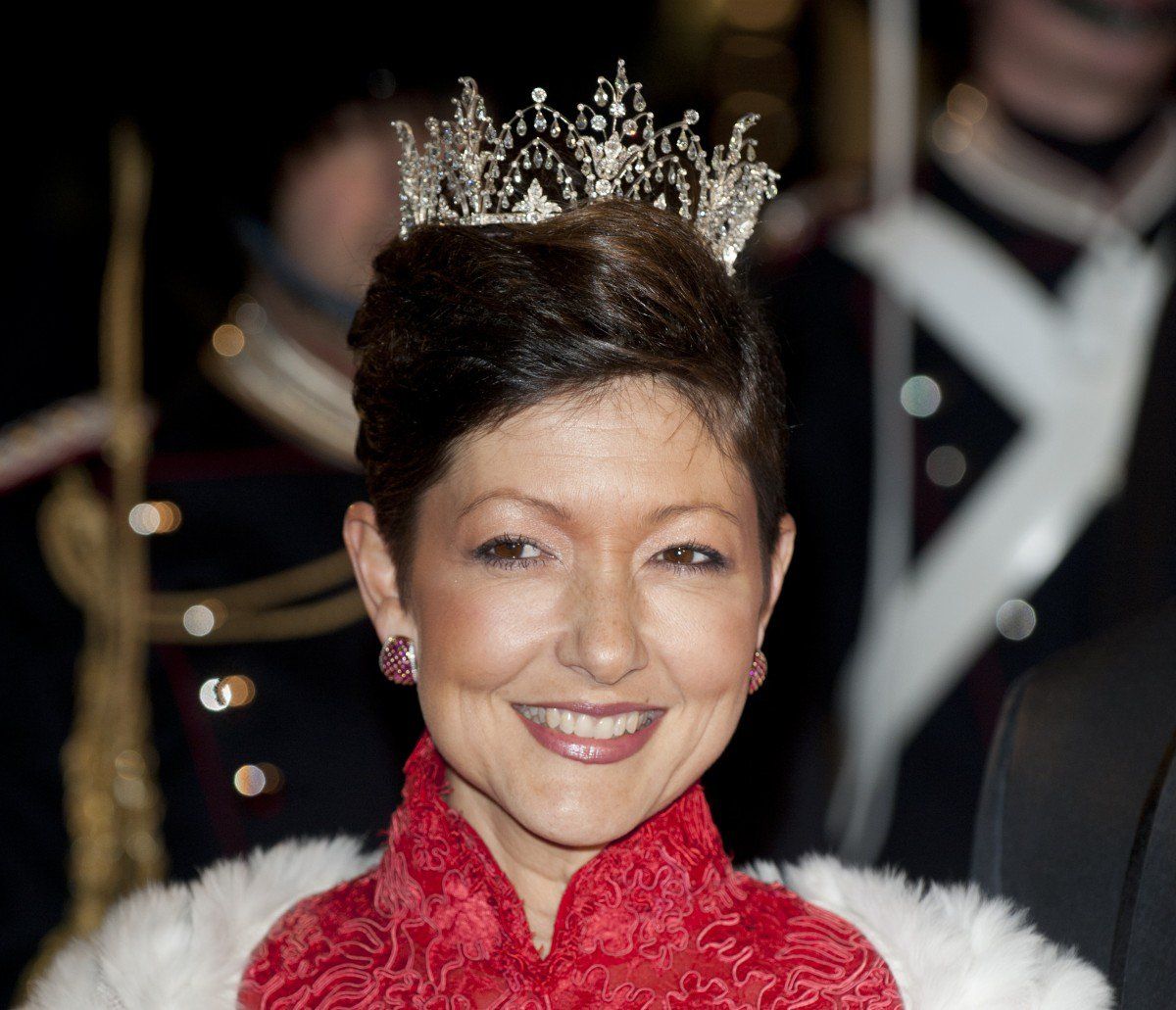 A Royal Calendar – 18 novembre 1995 | Lady Violet Sofa