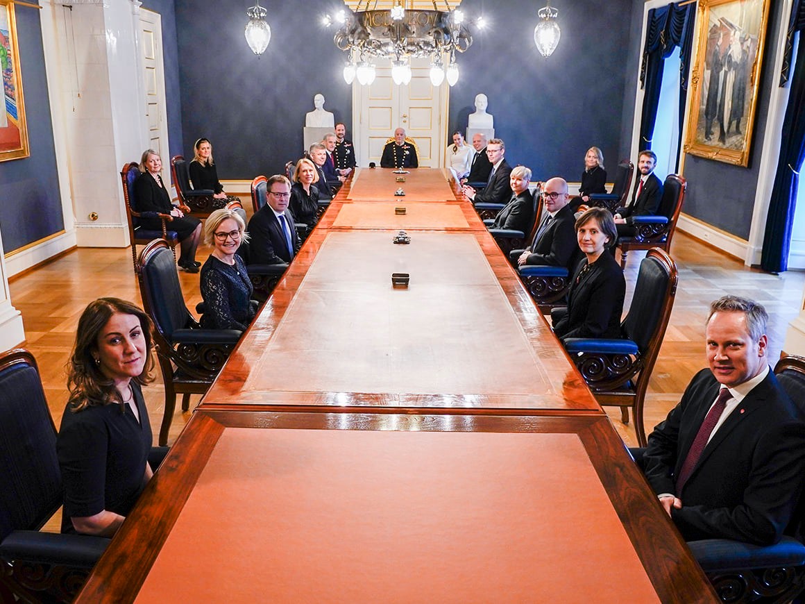 Ingrid Alexandra è maggiorenne! | Lady Violet Sofa